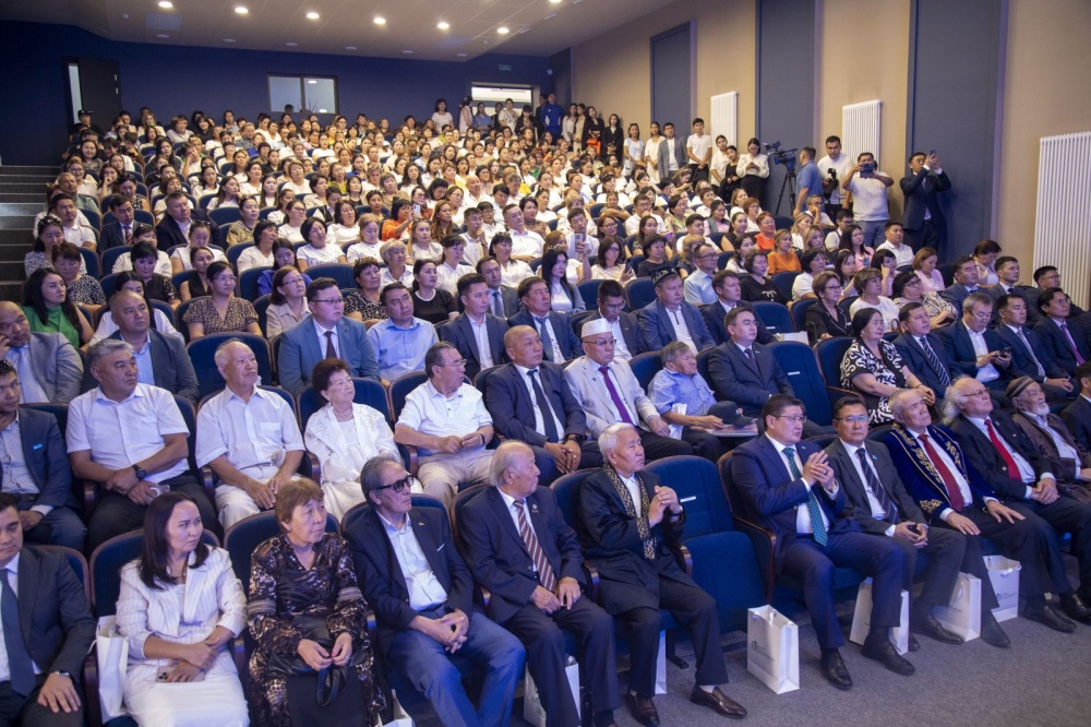 Ұлы Абайдың 180 жылдығы қалай тойлануда?